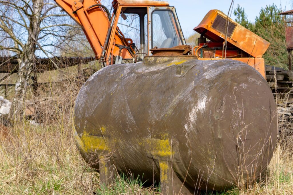 Tank Removal vs. Tank Abandonment | JnJ Environmental